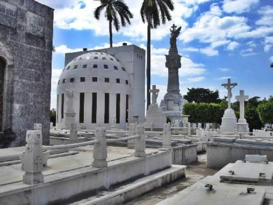 Cuba attractions – Colon Cemetery