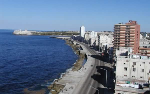 Cuba attractions – The Malecon