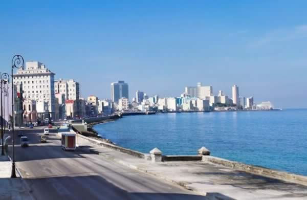 Cuba attractions – The Malecon